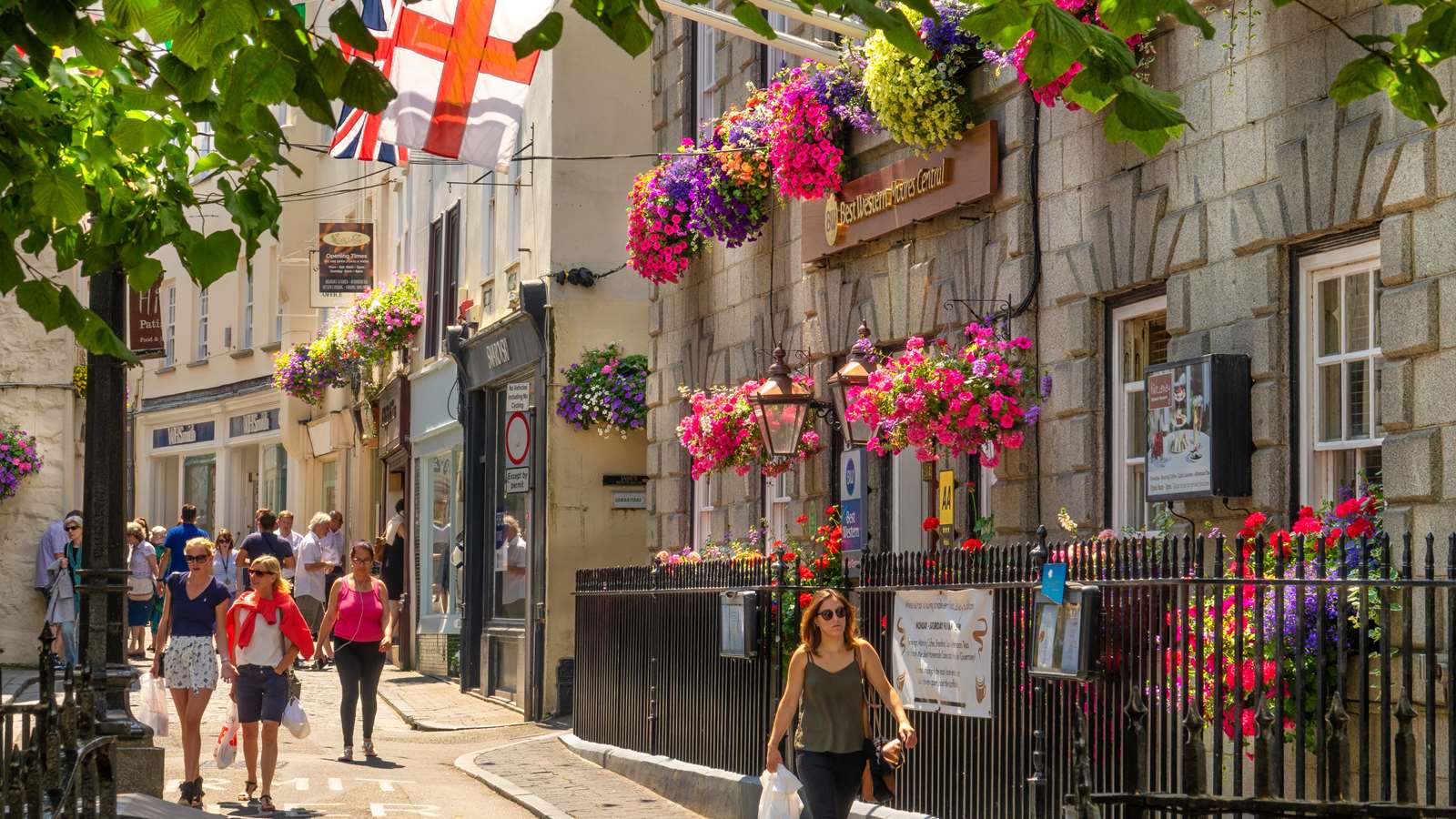 Colour comes back to St Peter Port - Channel Eye