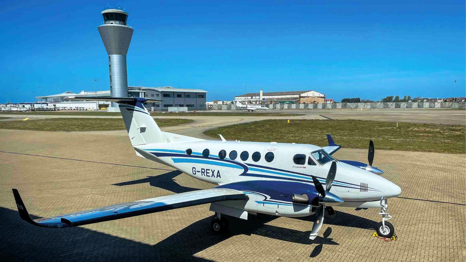 Isle-Fly charter service celebrates 1,000 hours in the air - Channel Eye