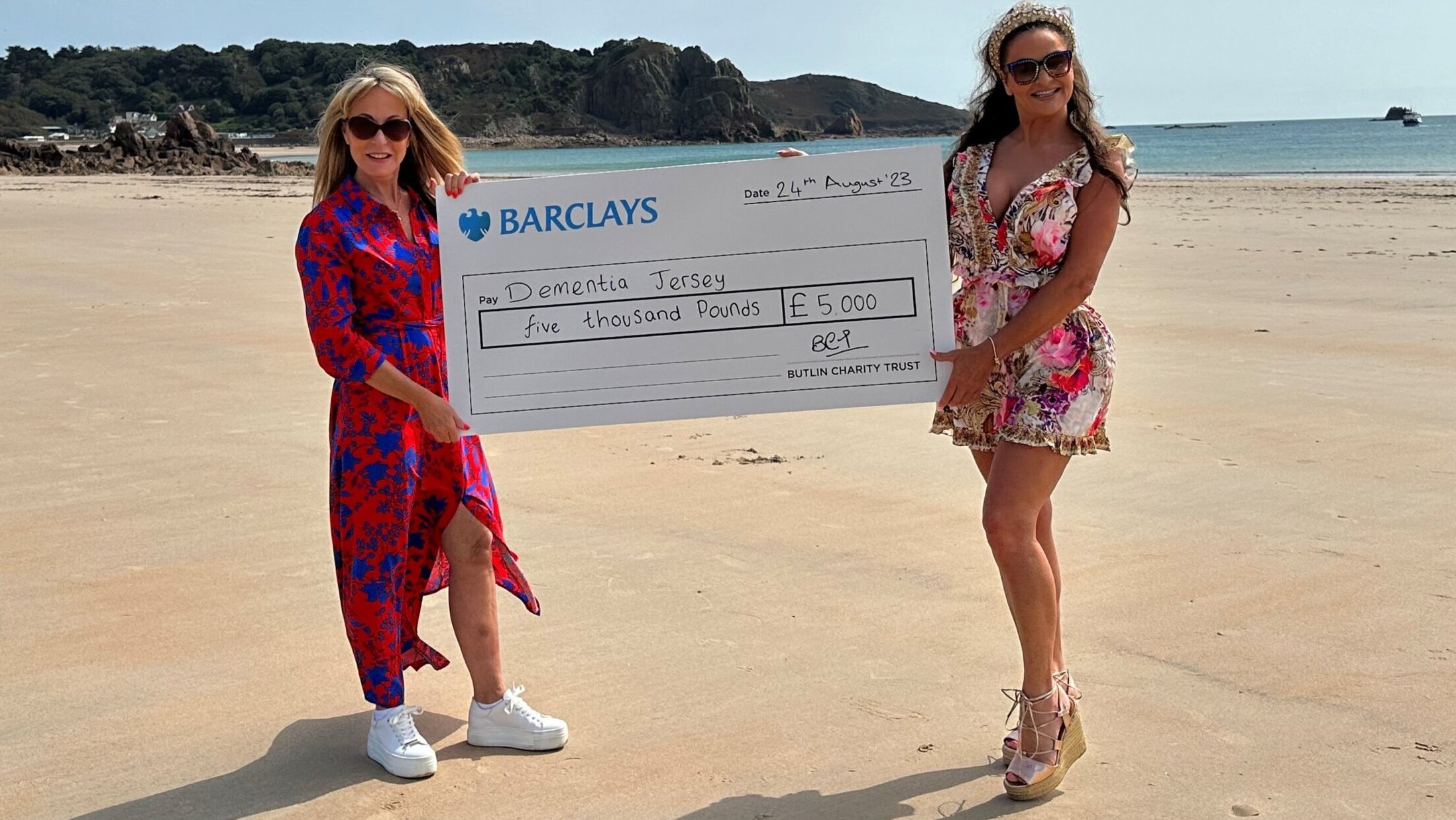 Kate takes the plunge in Jersey-France Swim Challenge to raise money ...