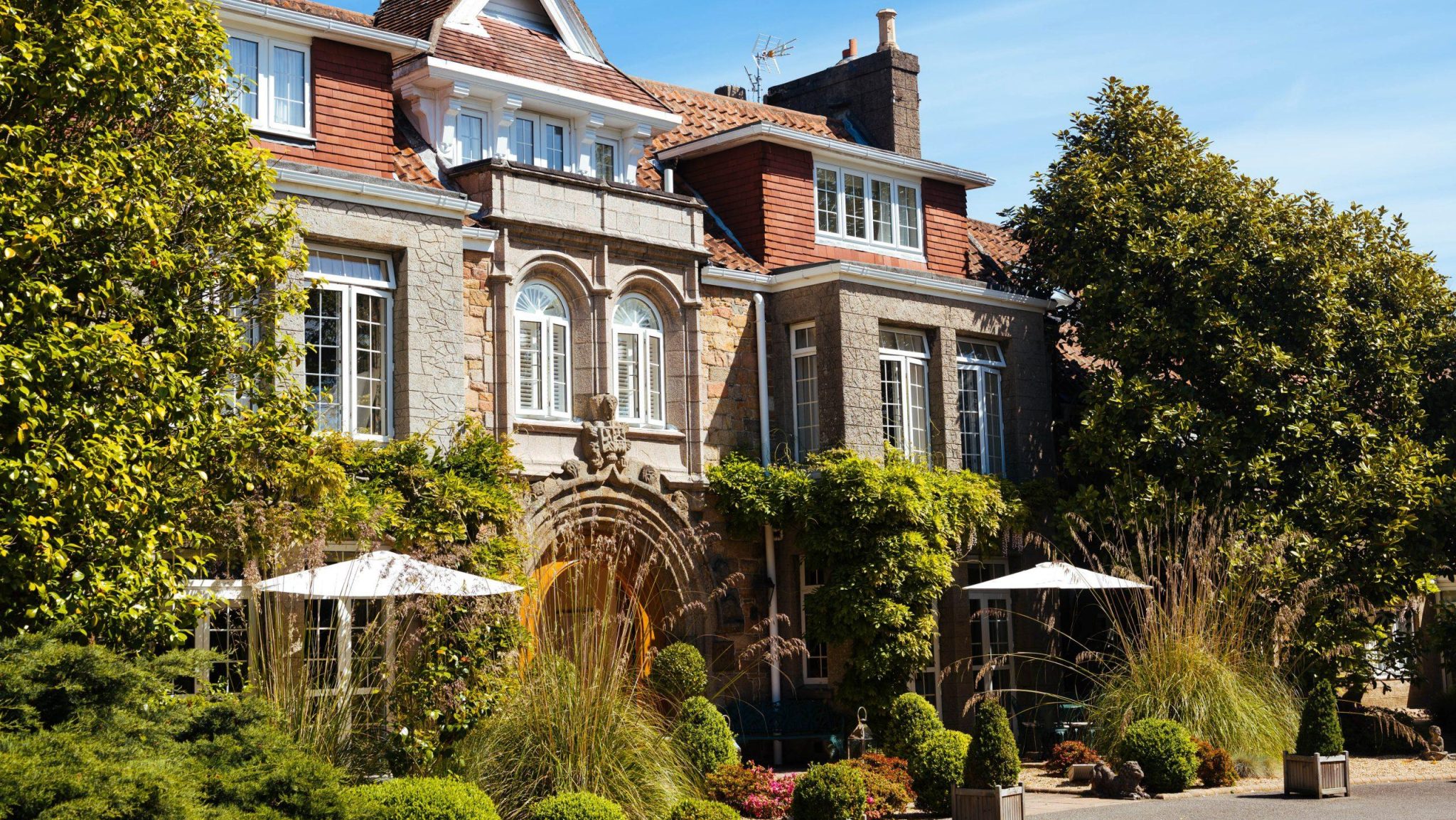 Longueville Manor awarded Michelin Key - Channel Eye