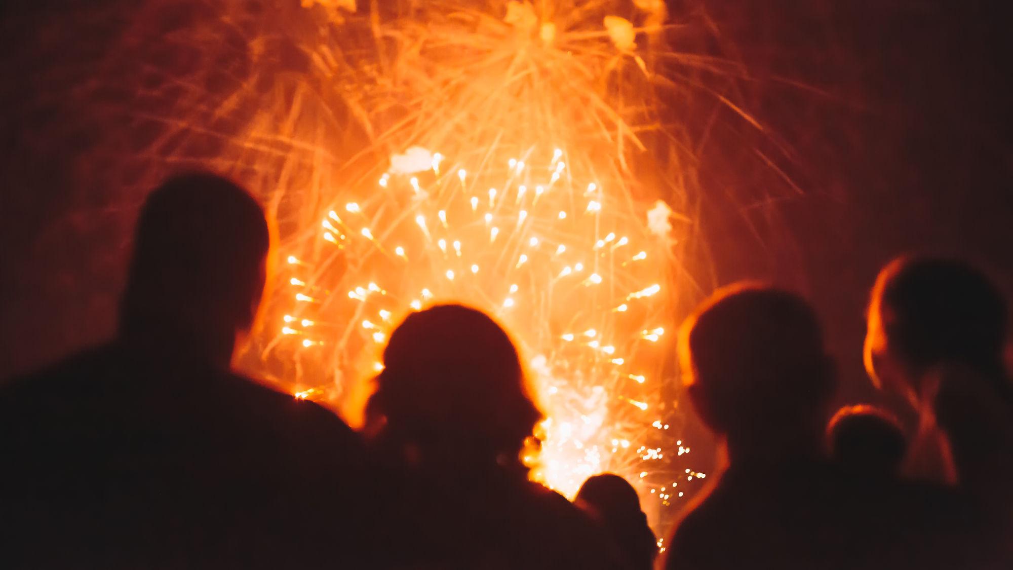 St. Martin bonfire - Channel Eye