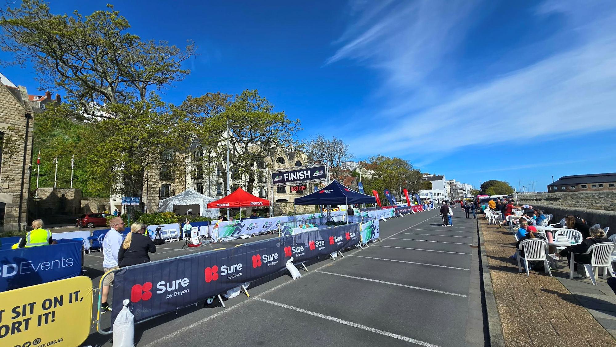 Sure Guernsey Marathon sets the pace with record attendance - Channel Eye