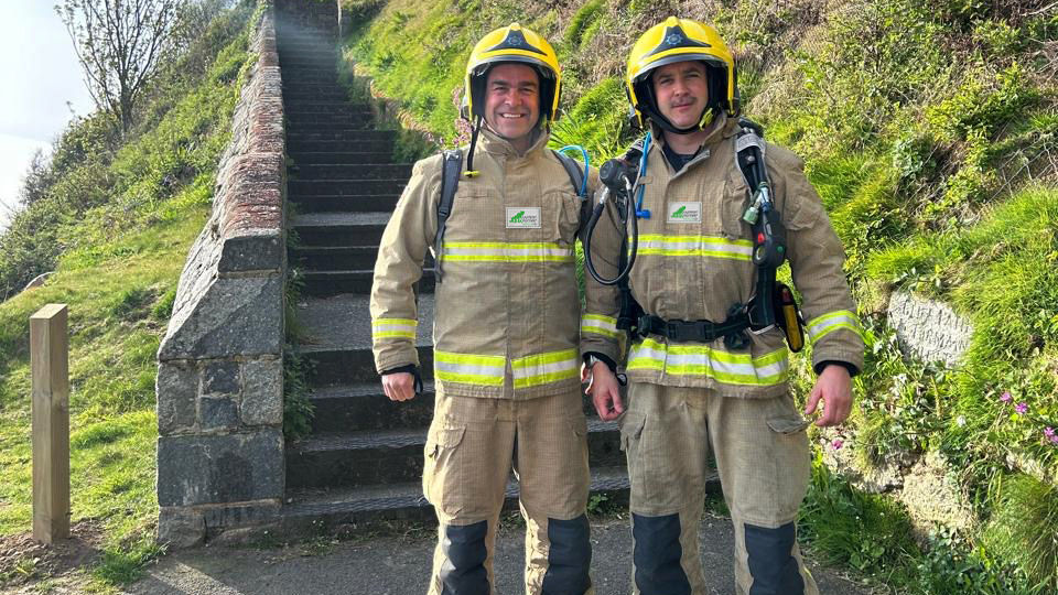Guernsey Firefighters take on the Saffery Rotary Walk in full ...
